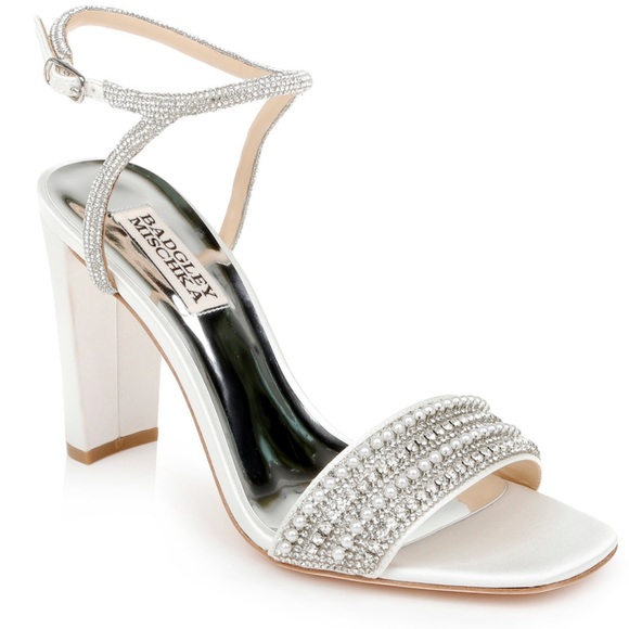 Badgley Mischka | Shoes | Never Worn Badgleymischka Kari Block Heel ...